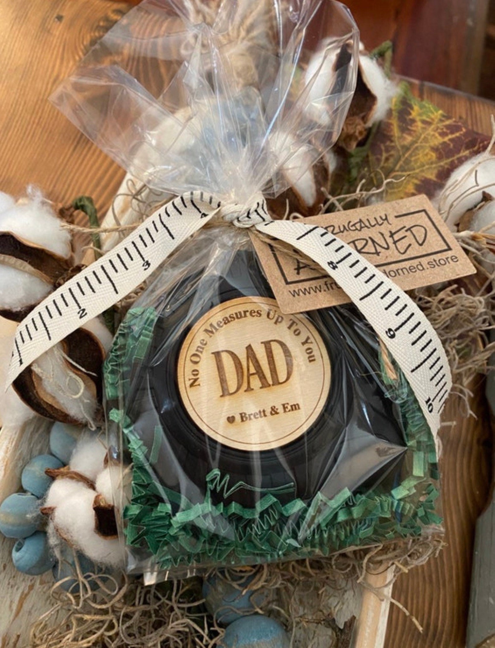 Personalized Tape Measure/gift for Dad/ No One Measures up to - Etsy