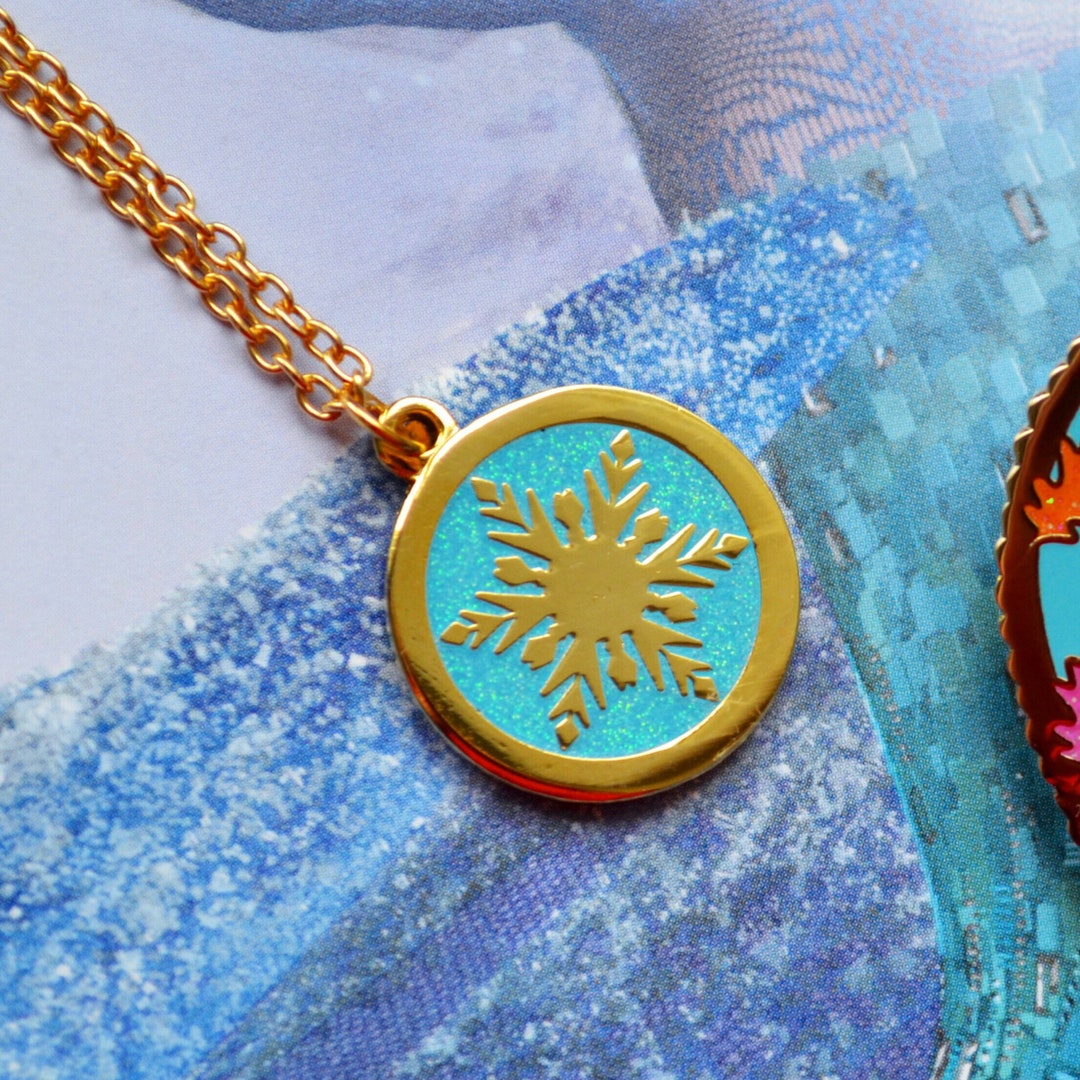 Snowflake Medallion Necklace - Etsy