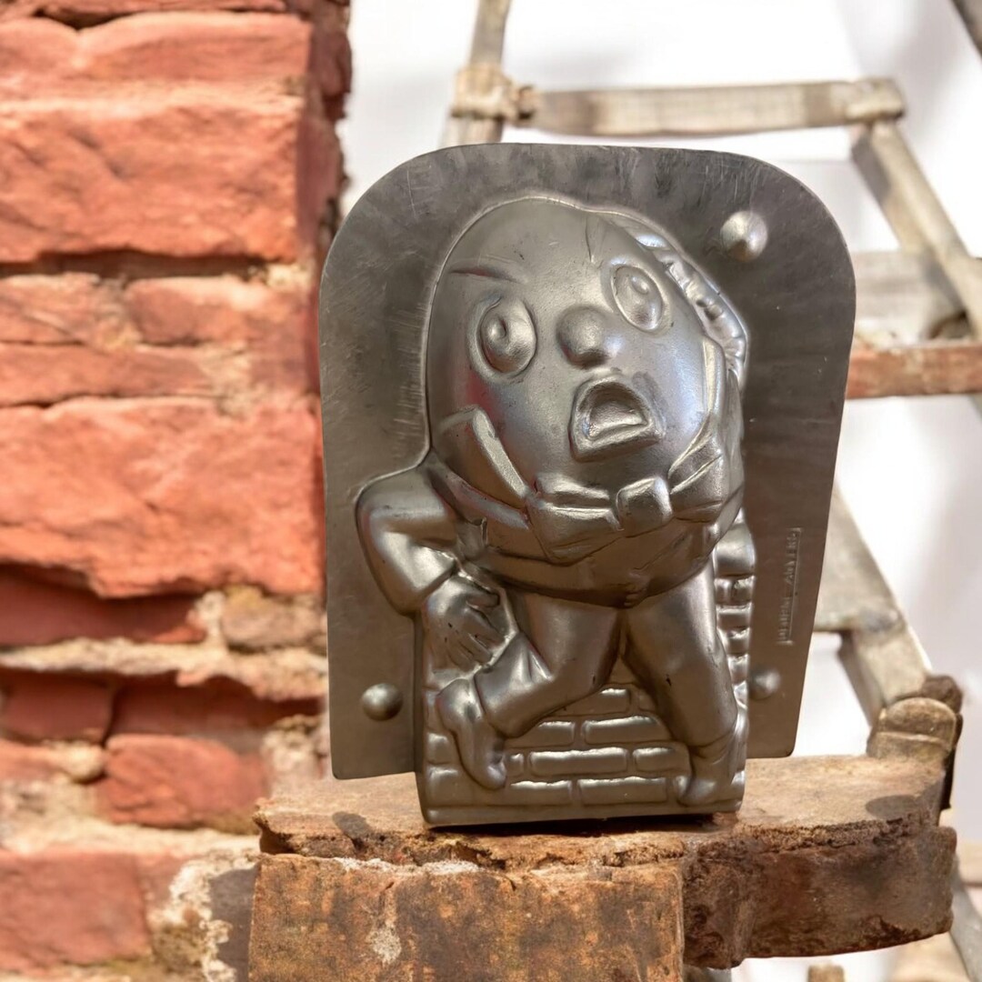 Vintage Half Part Metro Chocolate Mold or Humpty Dumpty - Etsy