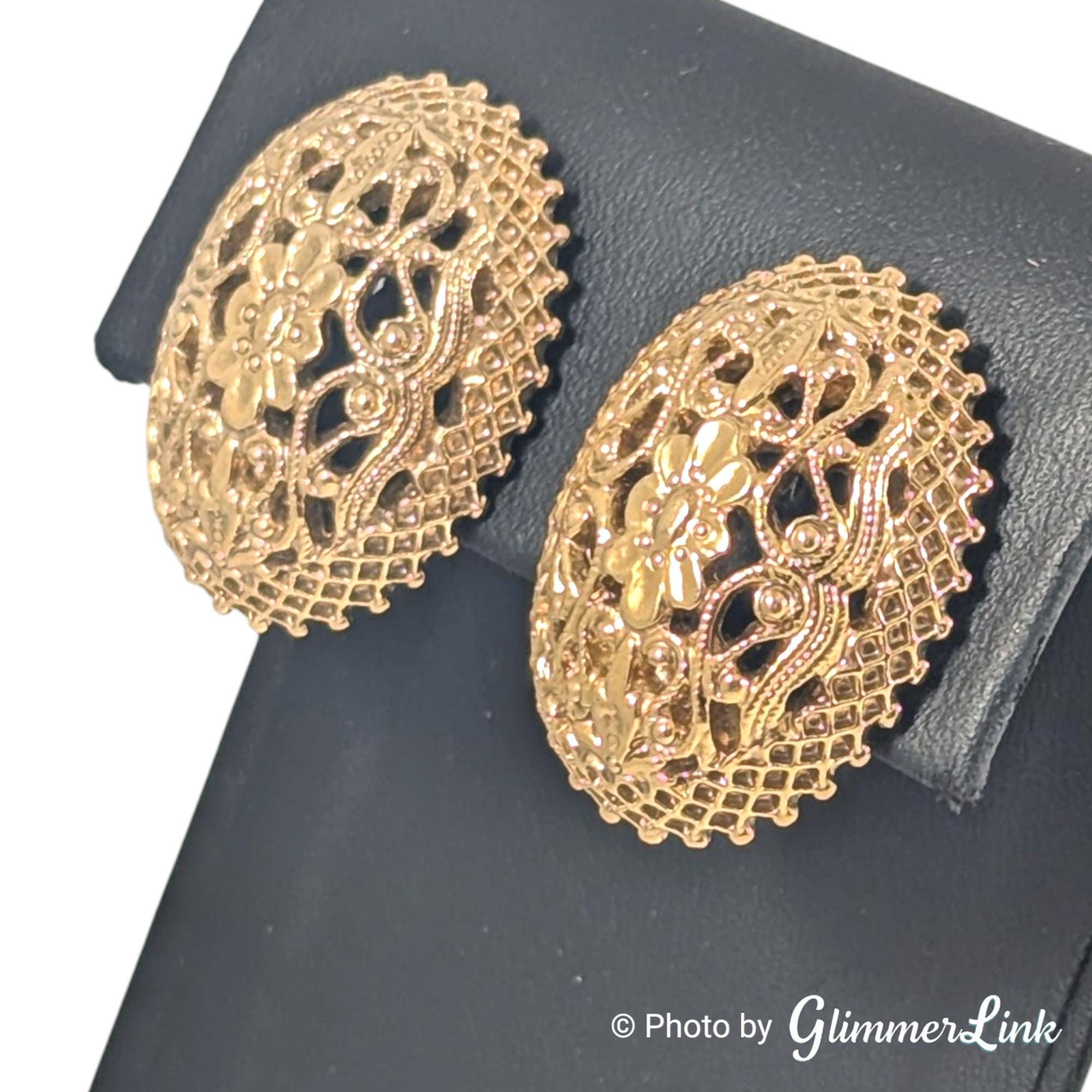 Vintage 1928 Co Oval Floral Filigree Lattice Dome Gold Tone Clip on ...