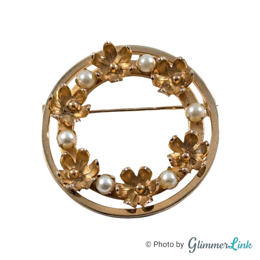 Vintage Giovanni Flower Faux Pearl Wreath Gold Tone Brooch Pin Spring ...