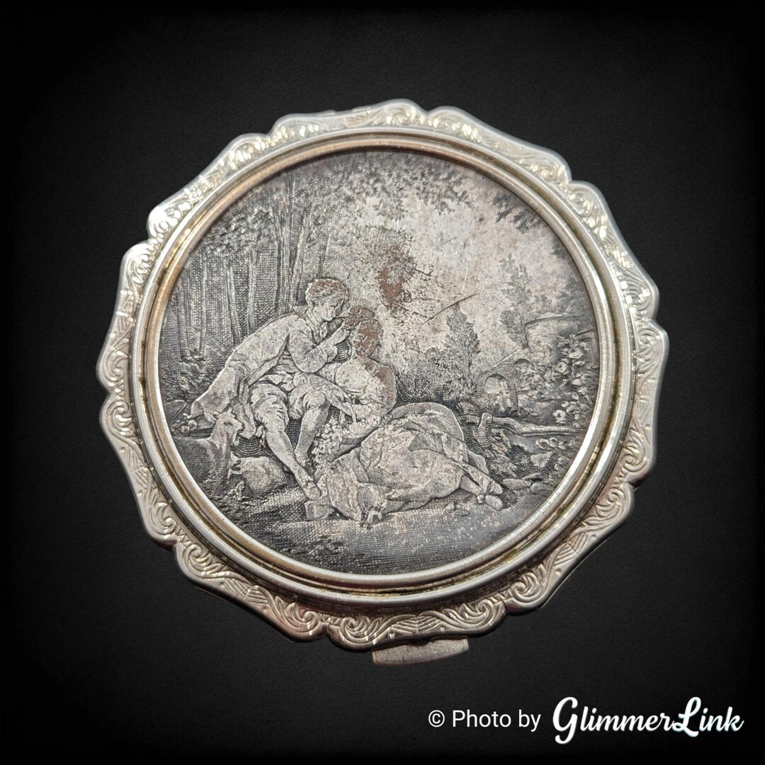 Vintage Stratton Romantic Couple Art Silver Plated Mirror Compact ...