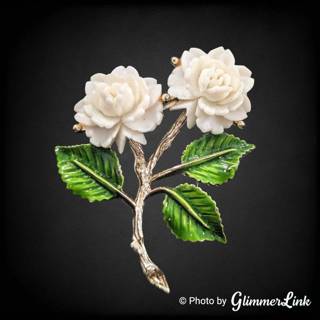 Vintage Gerry's Double White Rose Molded Plastic Gold Tone Brooch - Etsy
