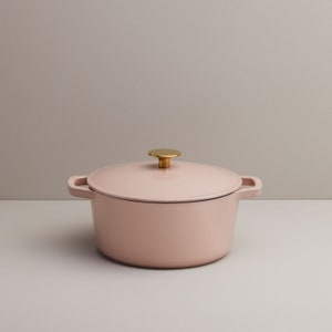 Dusty Pink Cast Iron Cookware Made From Recycled Materials - Etsy UK