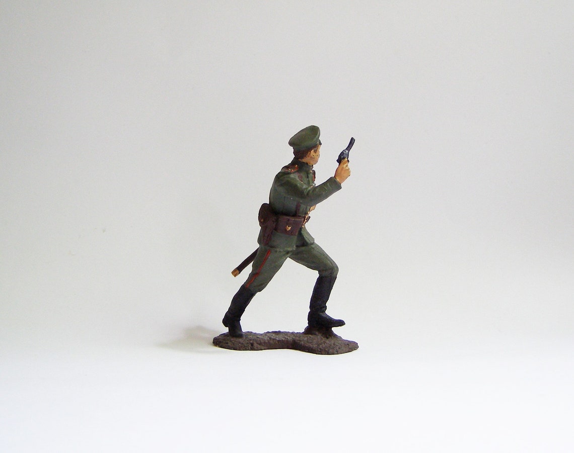 Toy Soldiers Action Figurines Russian Officer WWII Mm Figures 1/32 ...