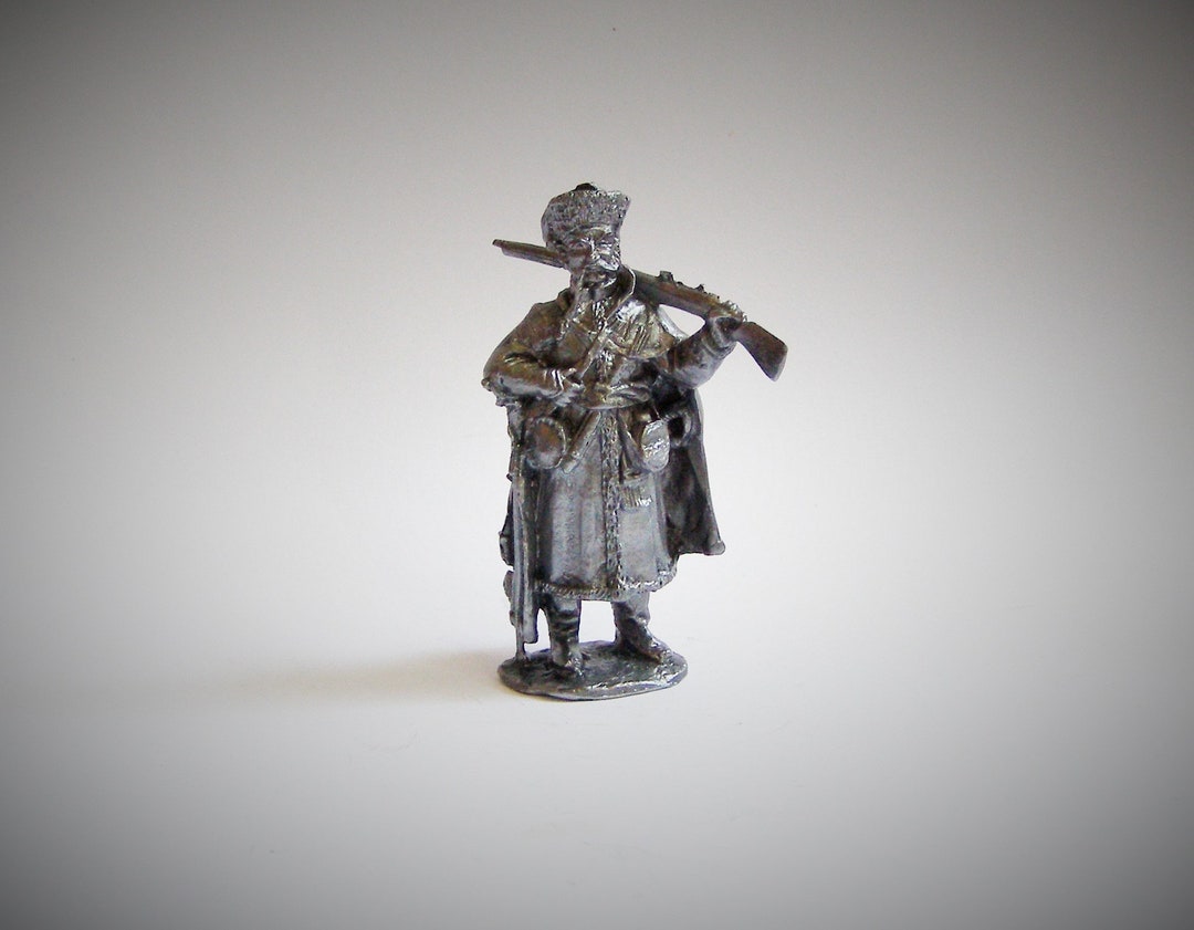 Toy Soldiers Action Figurines Ukrainian Cossack 17 Century 54 Mm ...