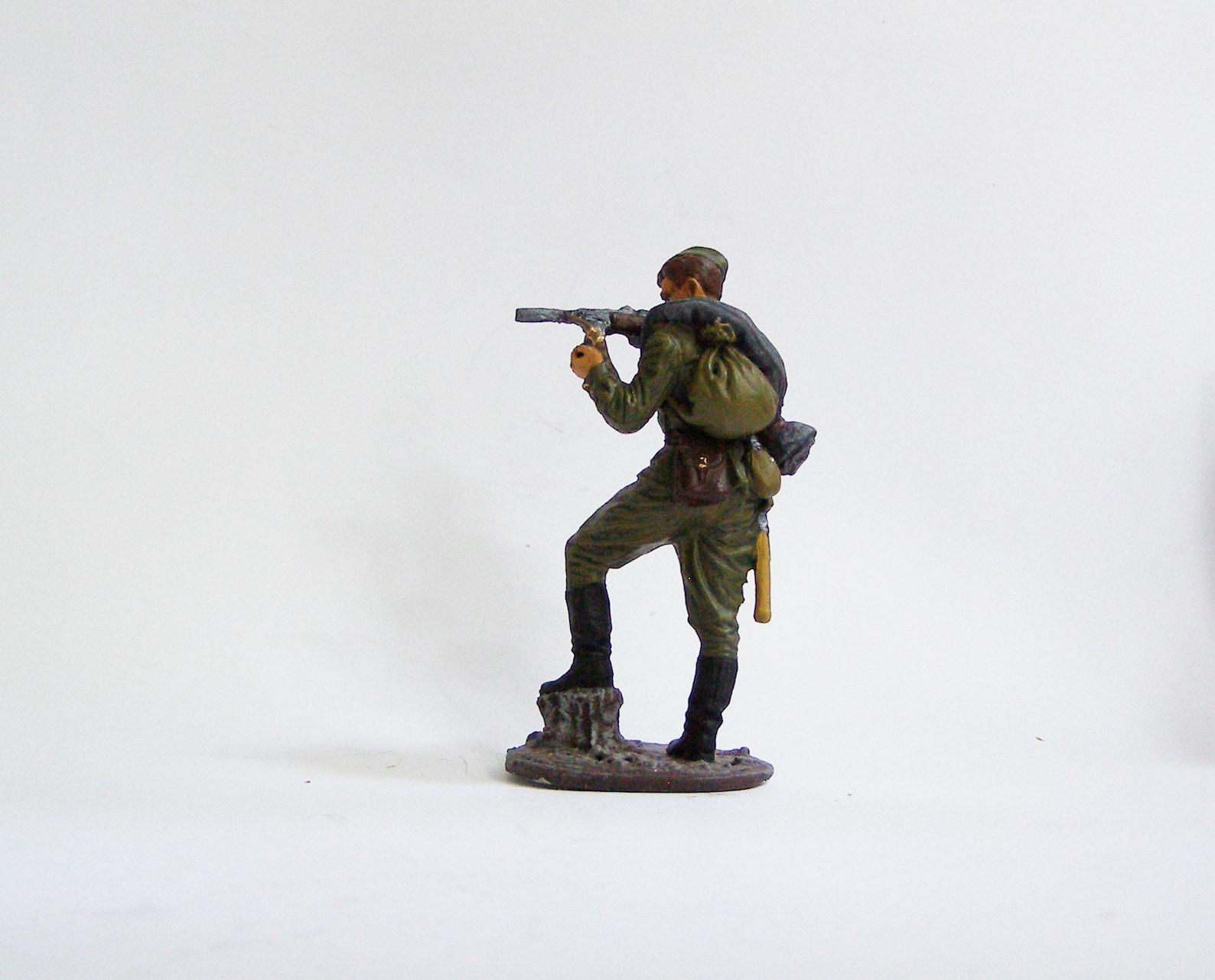 Toy Soldiers Action Figurines Soviet Soldier World War II WW2 54 Mm ...