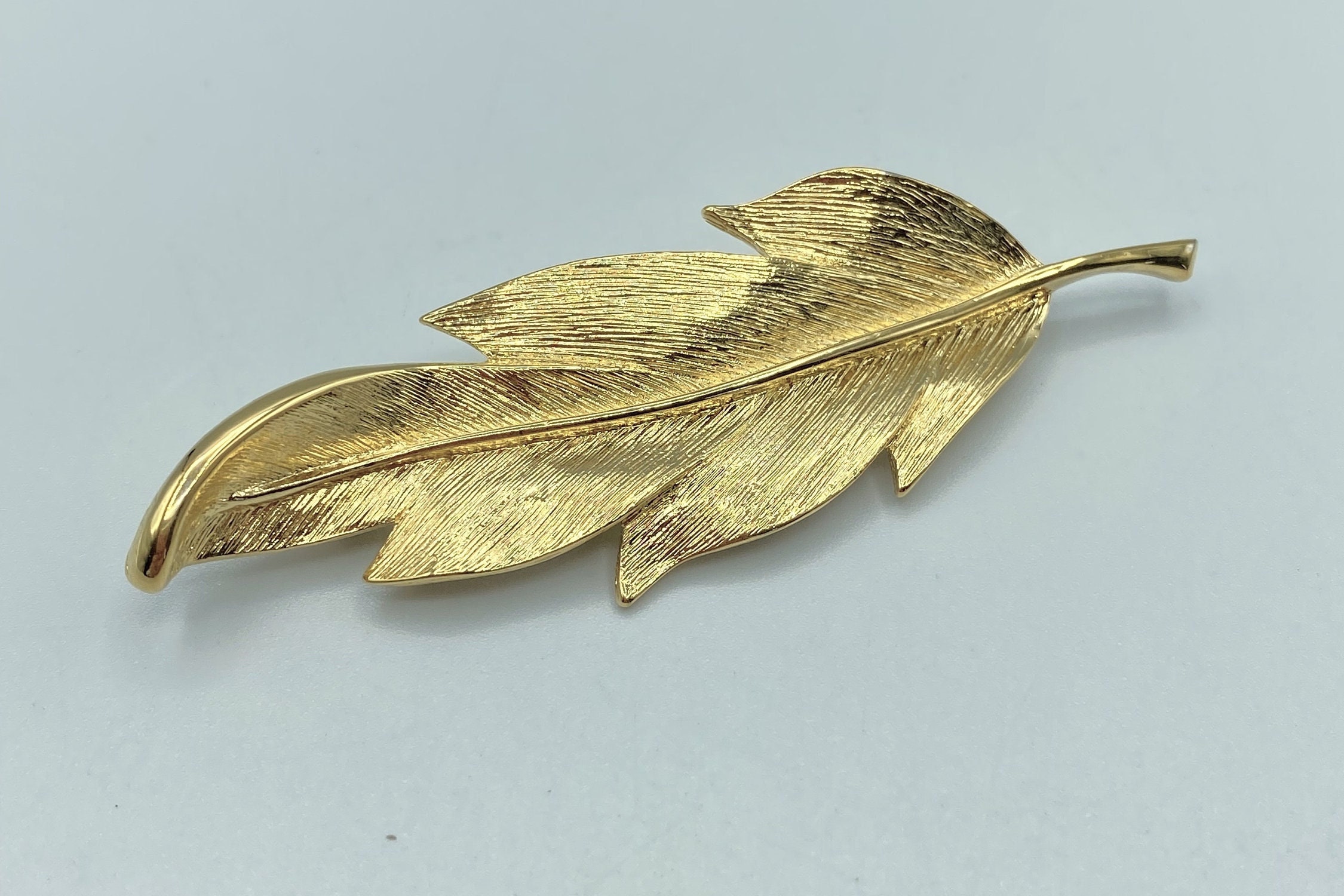 Vintage Napier Leaf Pin, 90s Napier Brooch, Napier Gold Leaf Feather ...