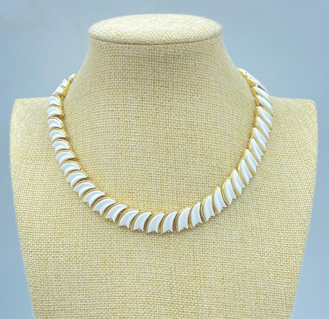 Vintage Crown Trifari Necklace: White Lucite & Gold Tone Links, 14 ...