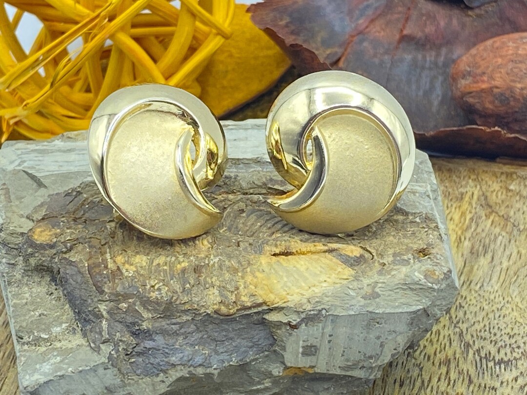 Crown Trifari Gold Earrings, 60s Trifari Earrings, Trifari Jewelry ...