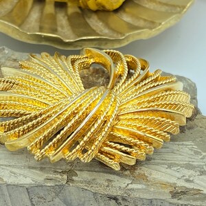 Vintage Monet Brooch, Monet Mirador Brooch, 80s Monet Brooch, Monet ...
