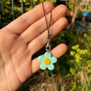 Retro Flower Funky Keychain, Handmade Clay Daisy Funky 60, 70, 90s ...