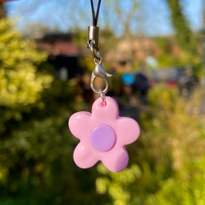 Retro Flower Funky Keychain, Handmade Clay Daisy Funky 60, 70, 90s ...
