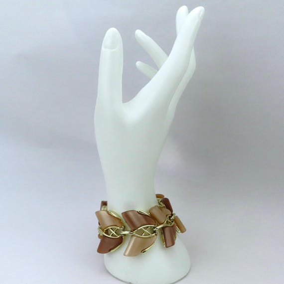 Vintage Wide Bracelet with Flowing Design in Tawny an… - Gem