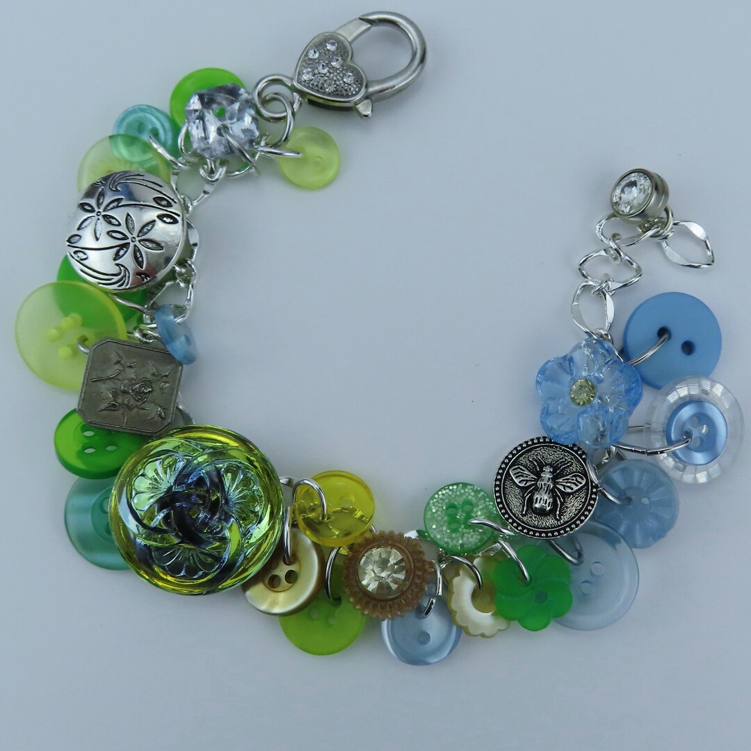 Bracelet of Vintage Buttons With Fabulous Focal Button, Victorian ...