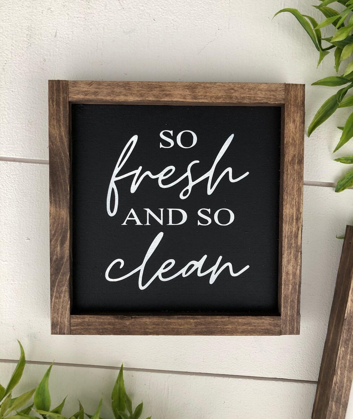 So Fresh and so Clean Sign / Bathroom Sign / Bathroom Decor / - Etsy