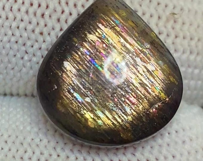 Natural Rainbow Lattice Sunstone From Tanzania ||size=16x15x5 Mm ...