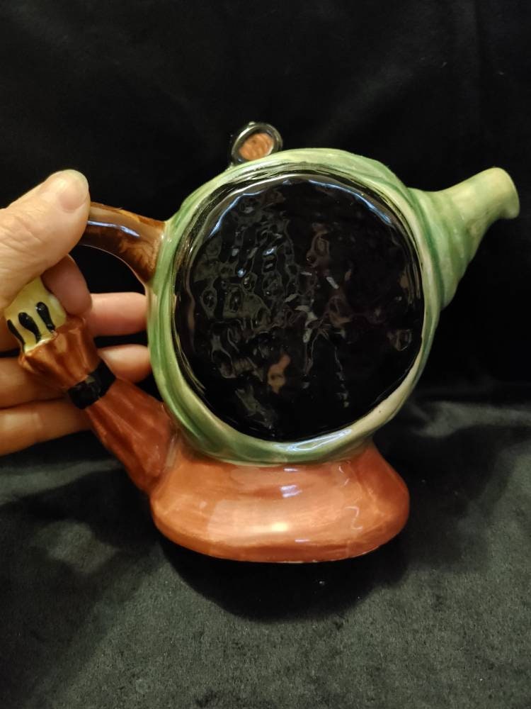 Vintage Beswick Mrs Gamp Teapot. This is a Dickens Characte That Was ...