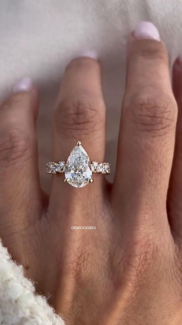 Vintage Pear Cut Moissanite Engagement Rin, 14K Gold Ring Marquise and ...