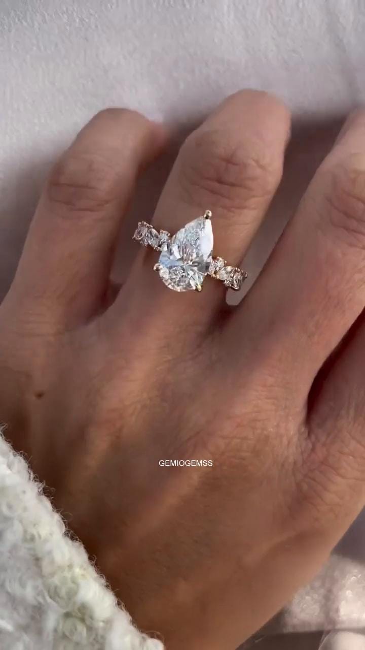 Vintage Pear Cut Moissanite Engagement Rin, 14K Gold Ring Marquise and ...