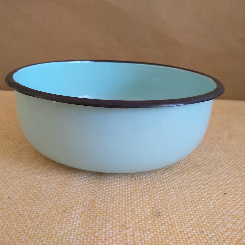 Vintage Enamel Bowl - Etsy