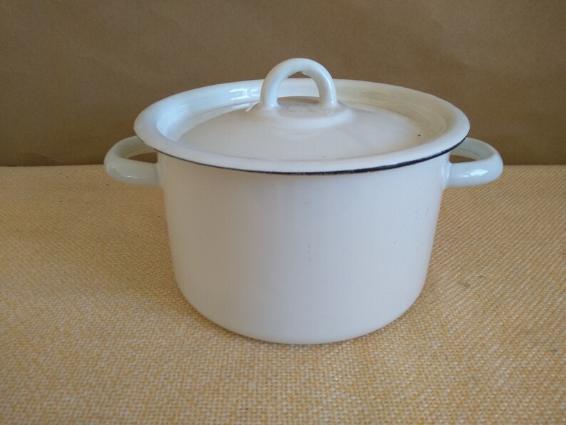 Vintage Enameled Pot, Vintage Russian Enamel Pot, Rustic Kitchen Decor ...