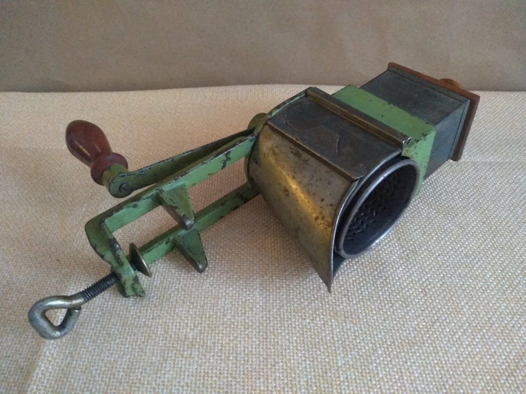 Vintage Kernel Grinder, Kitchen Appliance, Hand Grinder, Grinding ...