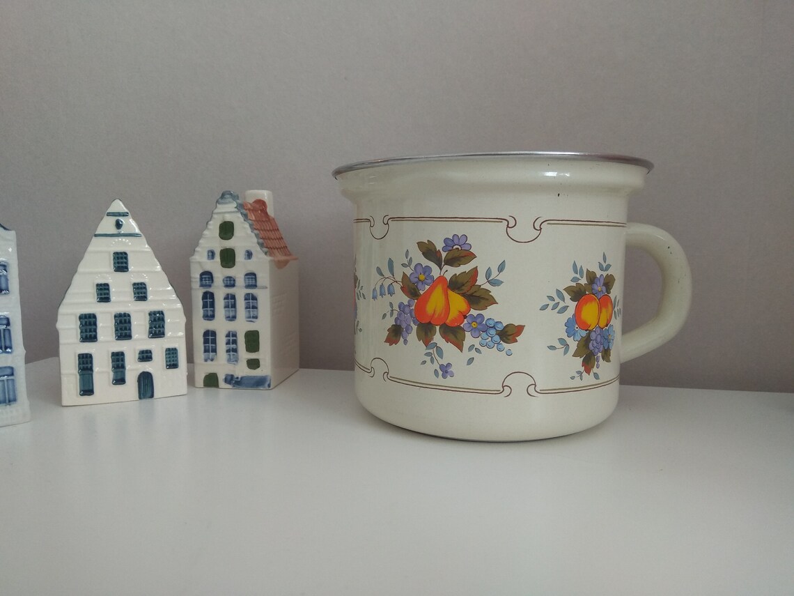 Old Enameled Cup, Rustic Kitchen Decor - Etsy