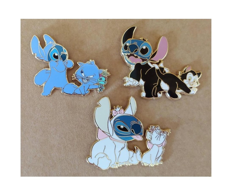Fantasy Pin - Disney Stitch Being Harassed by Cats - Figaro Marie and ...