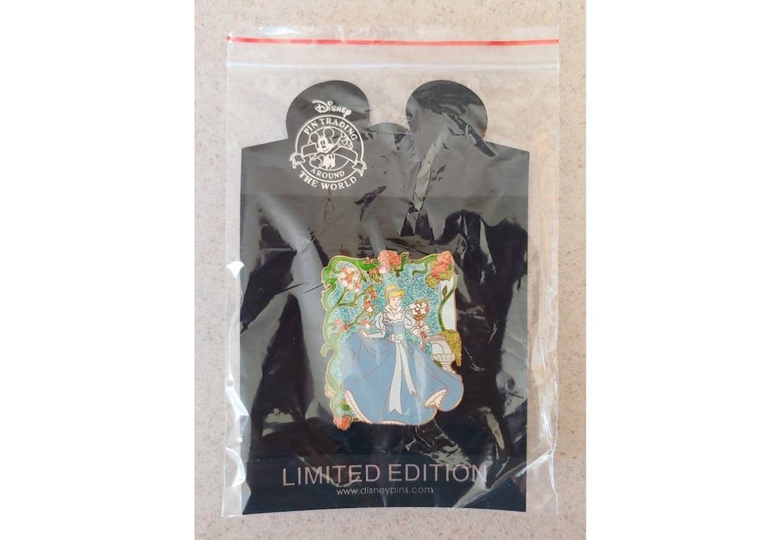 Disney Trading Pin - DS - Regal Disney Princess Set - Cinderella LE 125 ...