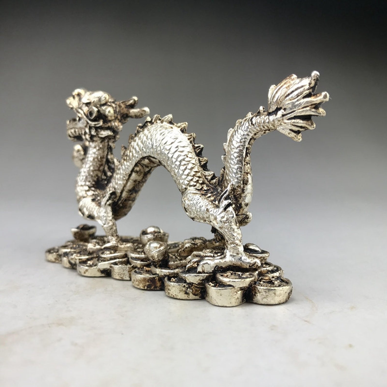 Chinese Antique Handmade Tibetan Silver Dragon Statue Decoration ...