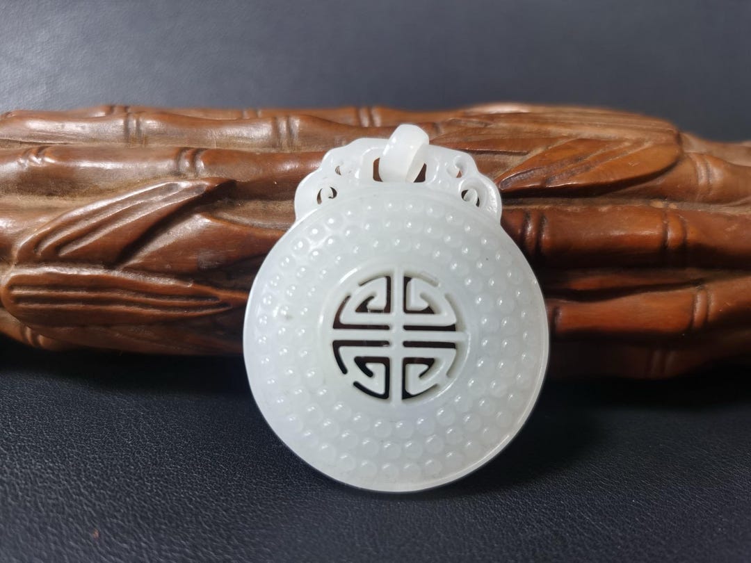 Chinese White Jade Pure Hand-carved Exquisite Rare With Hanging Ring ...