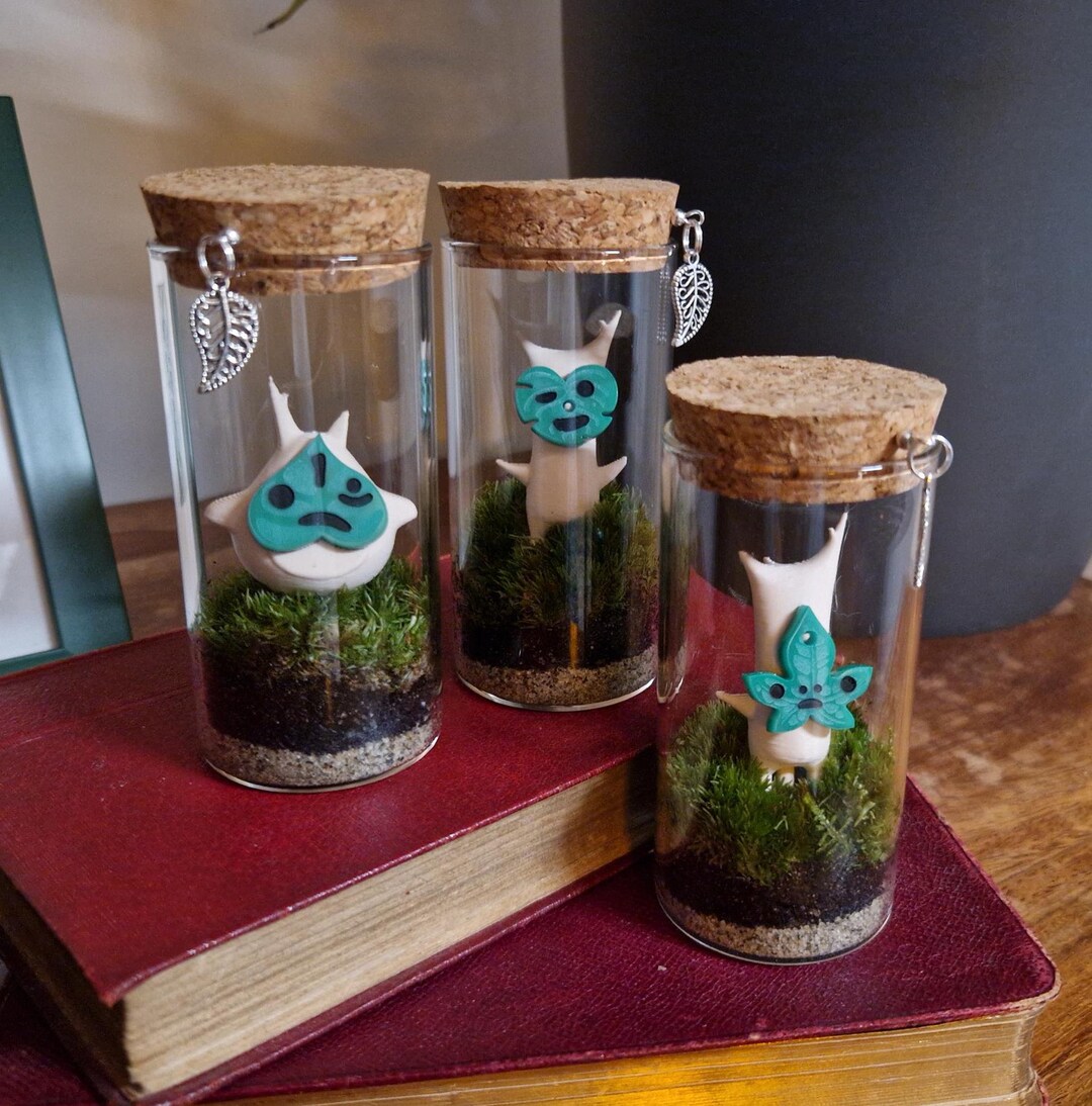 Korok Terrarium Moss Bottle, Legend of Zelda Indoor Plant Gift Ideas ...