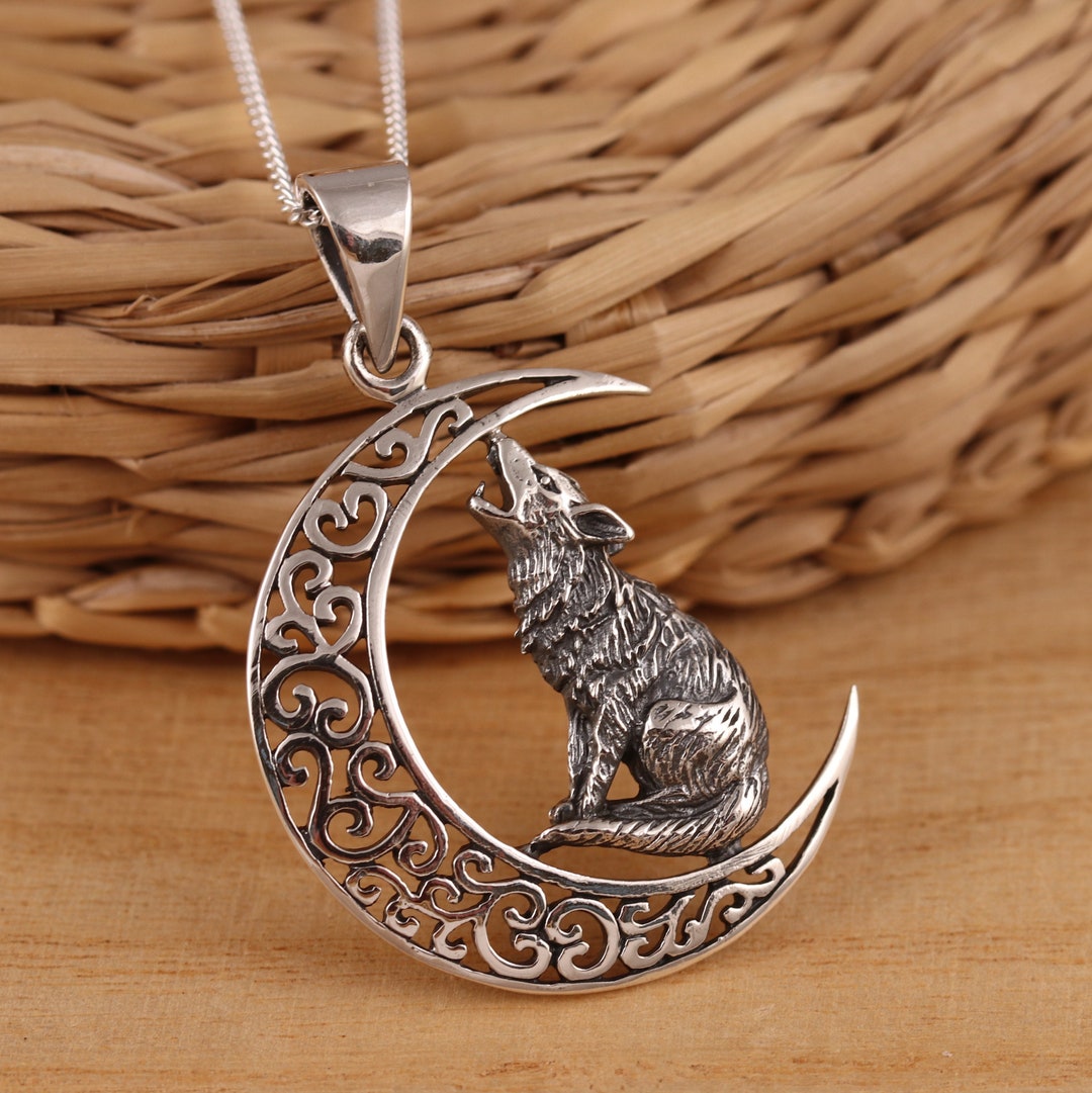 925 Sterling Silver Moon and Howling Wolf Large Pendant Necklace Curb ...