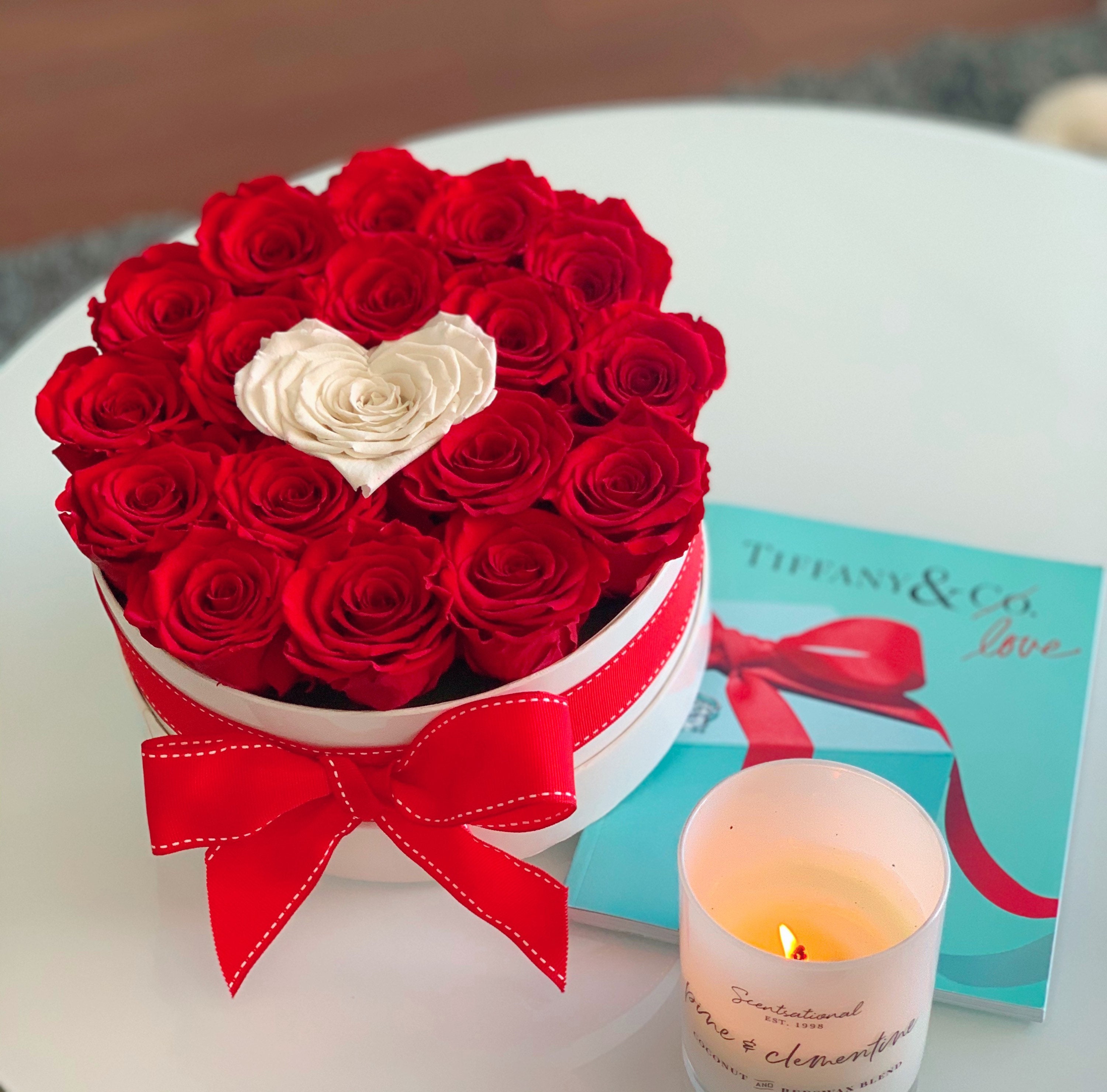 Heart and Roses Round Box - Etsy