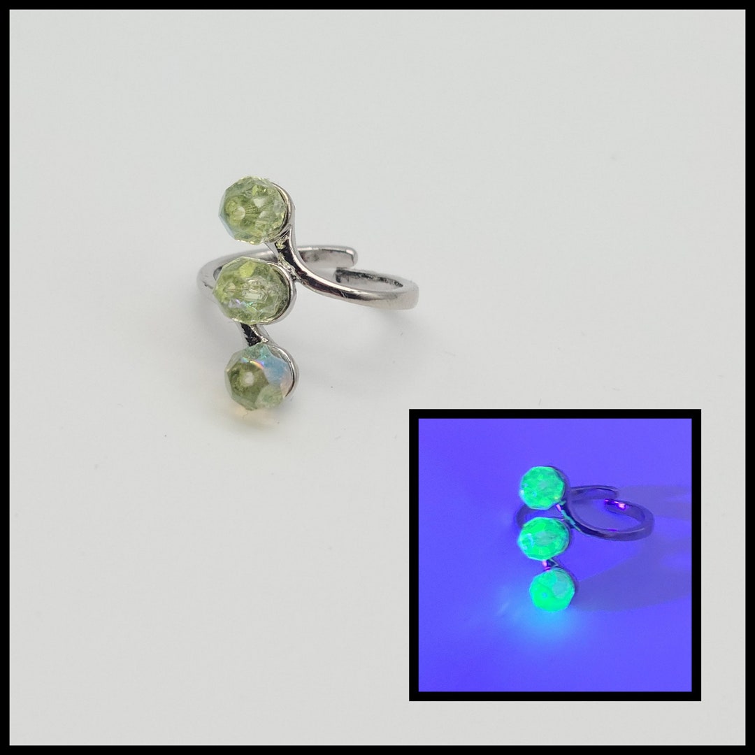 Uranium Glass 3 Gem Ring, Radioactive Glass, Steampunk Jewelry Gift, Adjustable Ring, Uv Glow ...