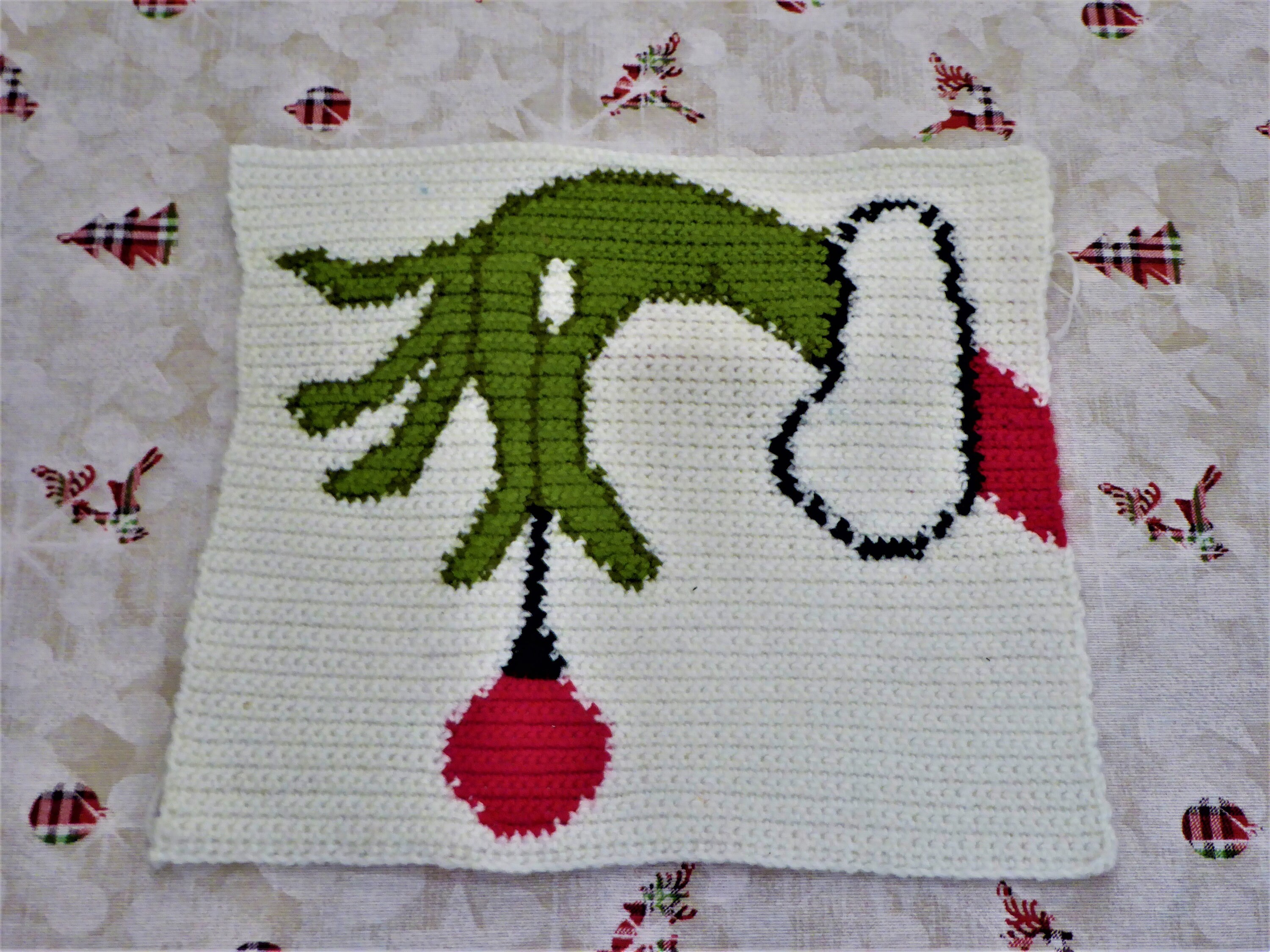 Grinch Hand Wallhanging Crochet Pattern - Etsy