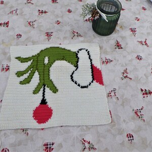 Grinch Hand Wallhanging Crochet Pattern - Etsy