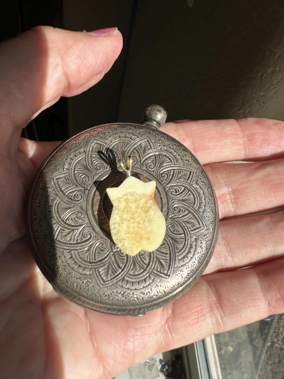 Inuit Billiken Carved Charm - Gem