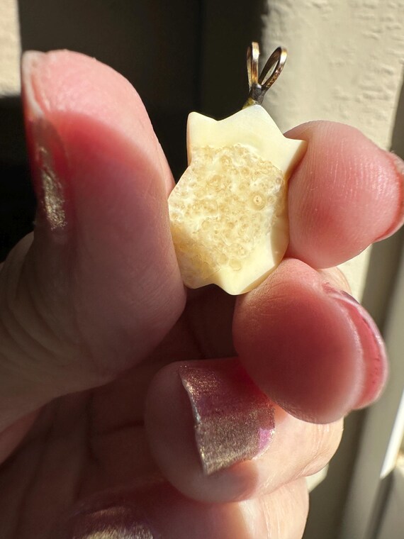Inuit Billiken Carved Charm - Gem