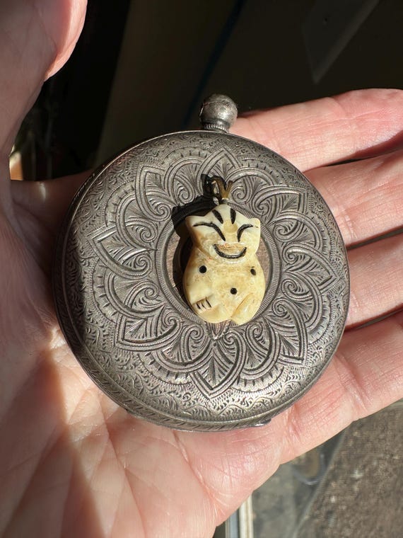 Inuit Billiken Carved Charm - Gem
