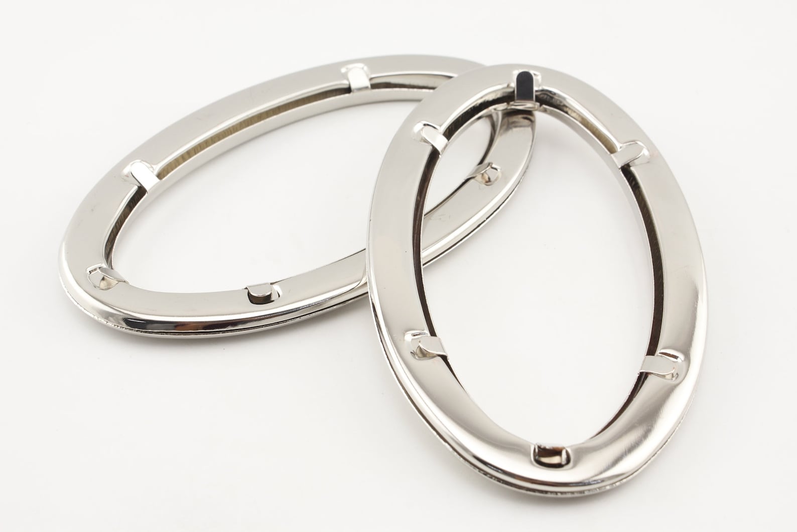 A Pair of 10cm 4 Inch Inch Metal Oval Oblong Cut Out Grommet Purse ...