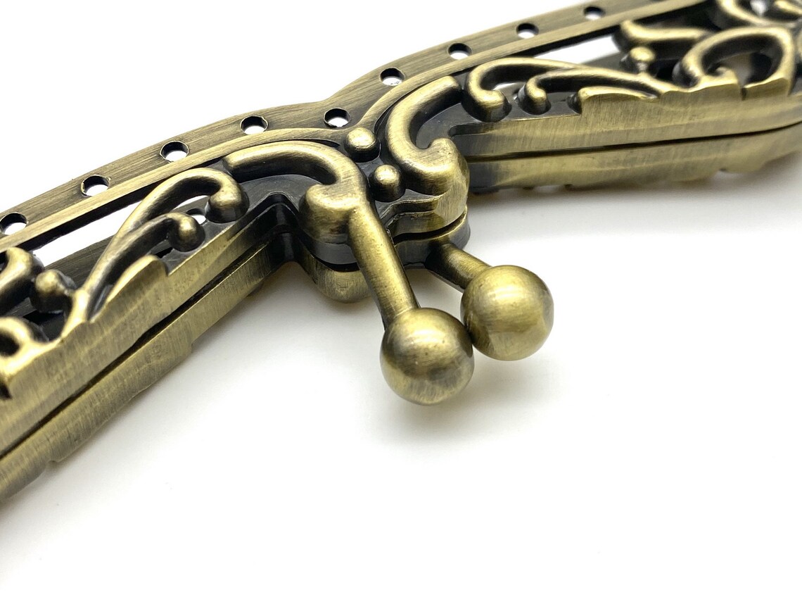 4 Inch 10.5cm Vintage Fancy Zinc Alloy Emboss Sew on Coin Bag - Etsy