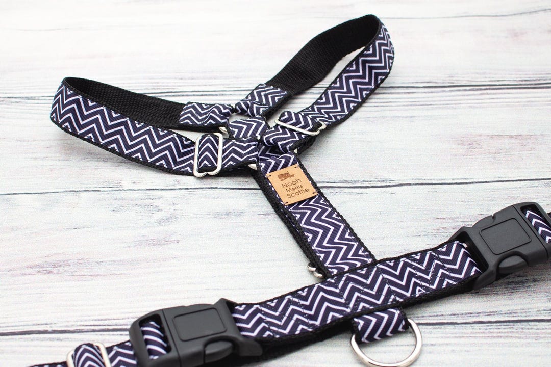 URBAN PAW Dog Harness – Zigzag Pattern in Black and White, Adjustable ...