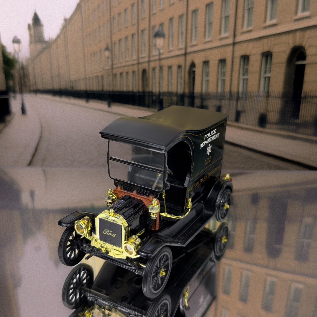 1913 Ford Model T Police Paddy Wagon | Die Cast Model Car | Scale 1:32 ...