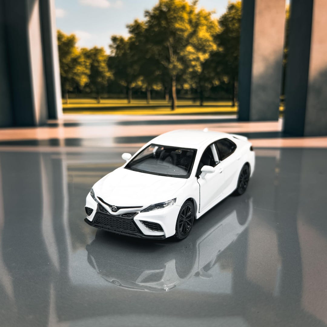 Toyota Camry | Die-cast Model Car | Toyota Scale Car | 1:36 Scale ...
