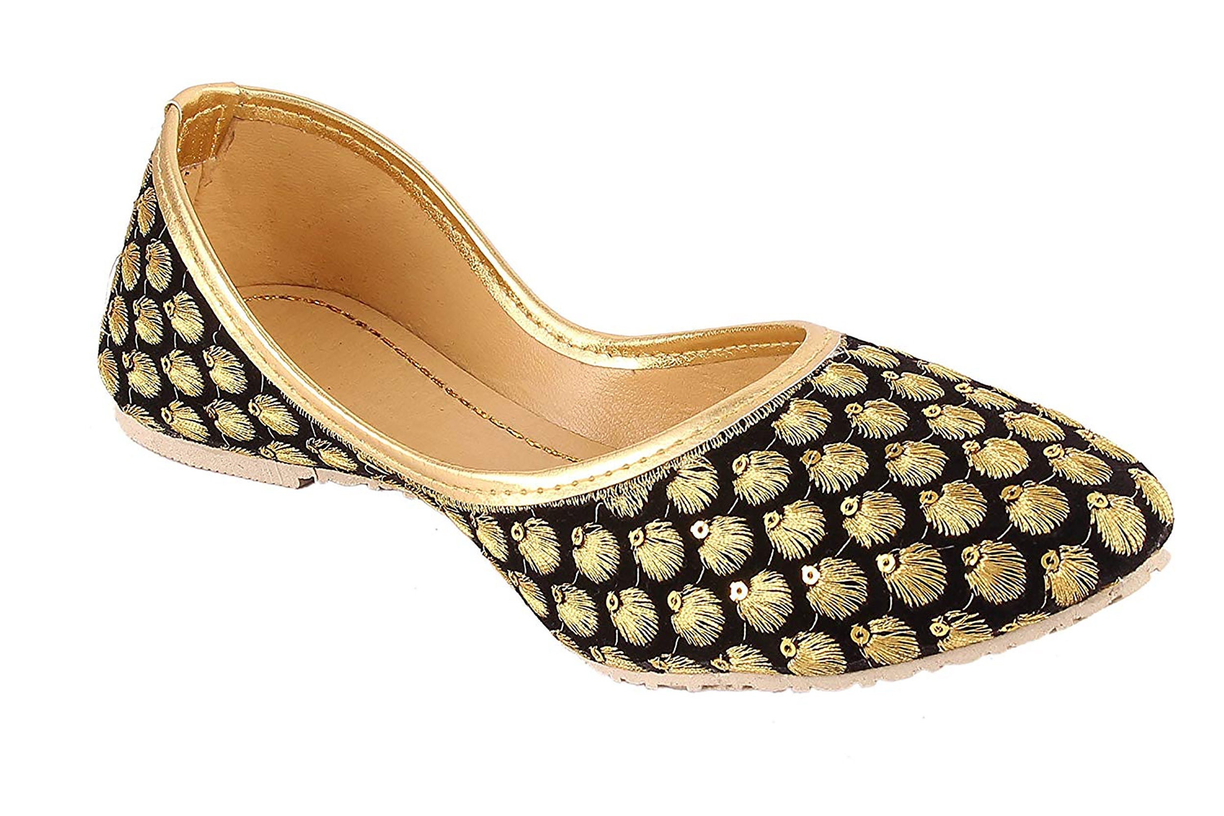 Traditional Indian Rajasthani Culture Girls and Women's Shoes (belly ...