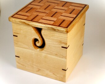 Wood Yarn Box With a Lid Top. Fancy Eight Point Star Wood Marquetry Top ...