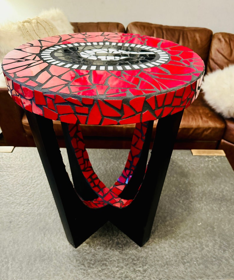 UGA University of Georgia Bulldogs DAWGS Glass Mosaic Side / End Tables ...