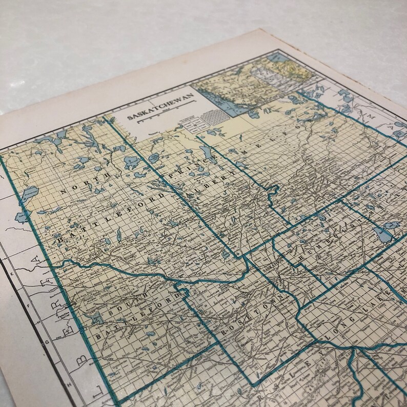 1942 Vintage Map of Saskatchewan + Alberta - Etsy